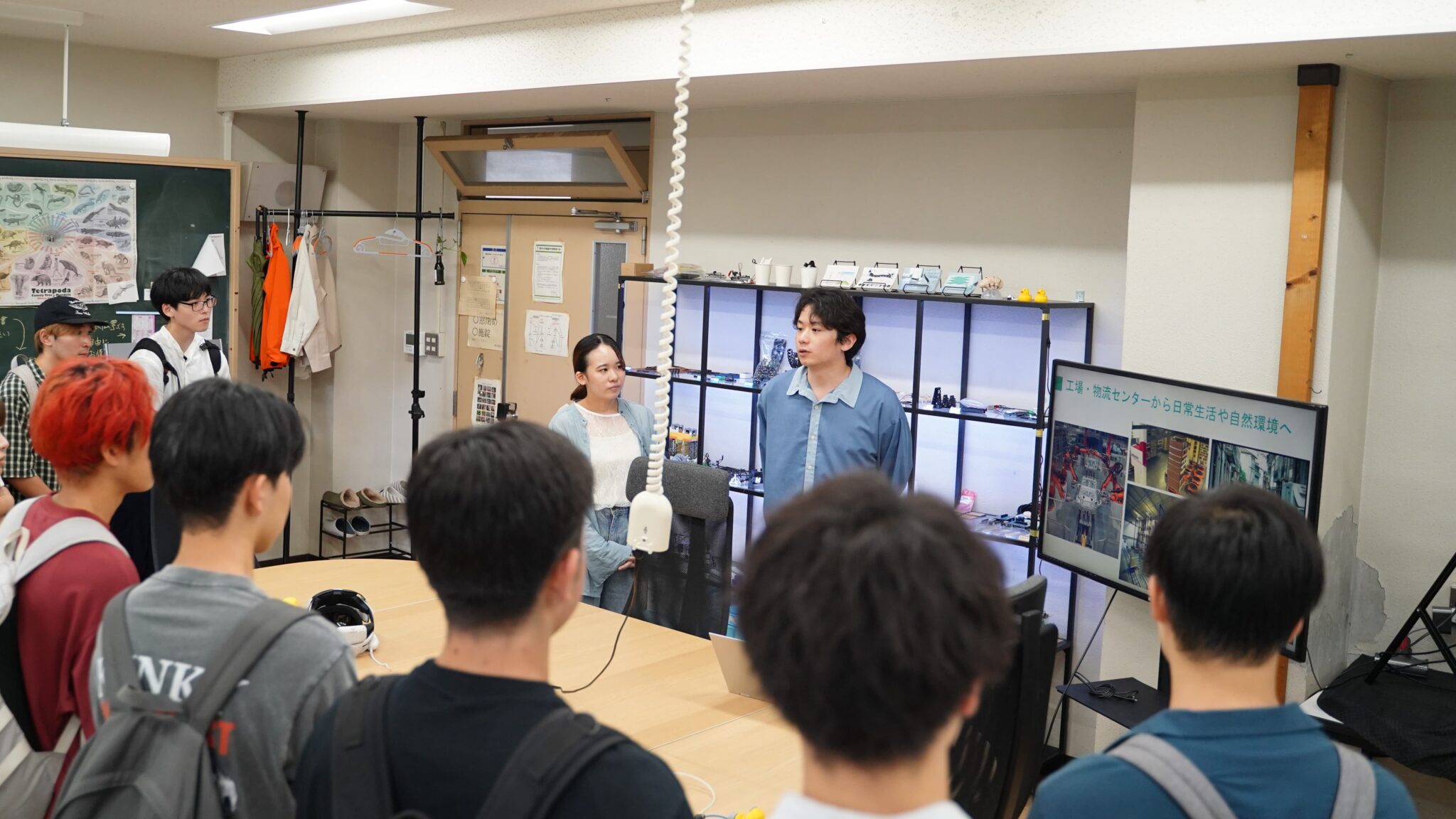 新入生向けラボツアーを開催しました - Umedachi Lab